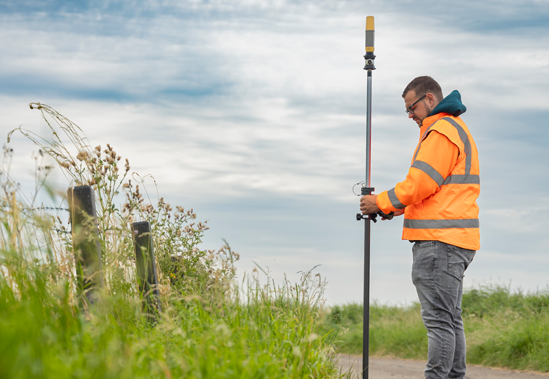 Why a Calibrated Pole is Non-Negotiable - Topo Element